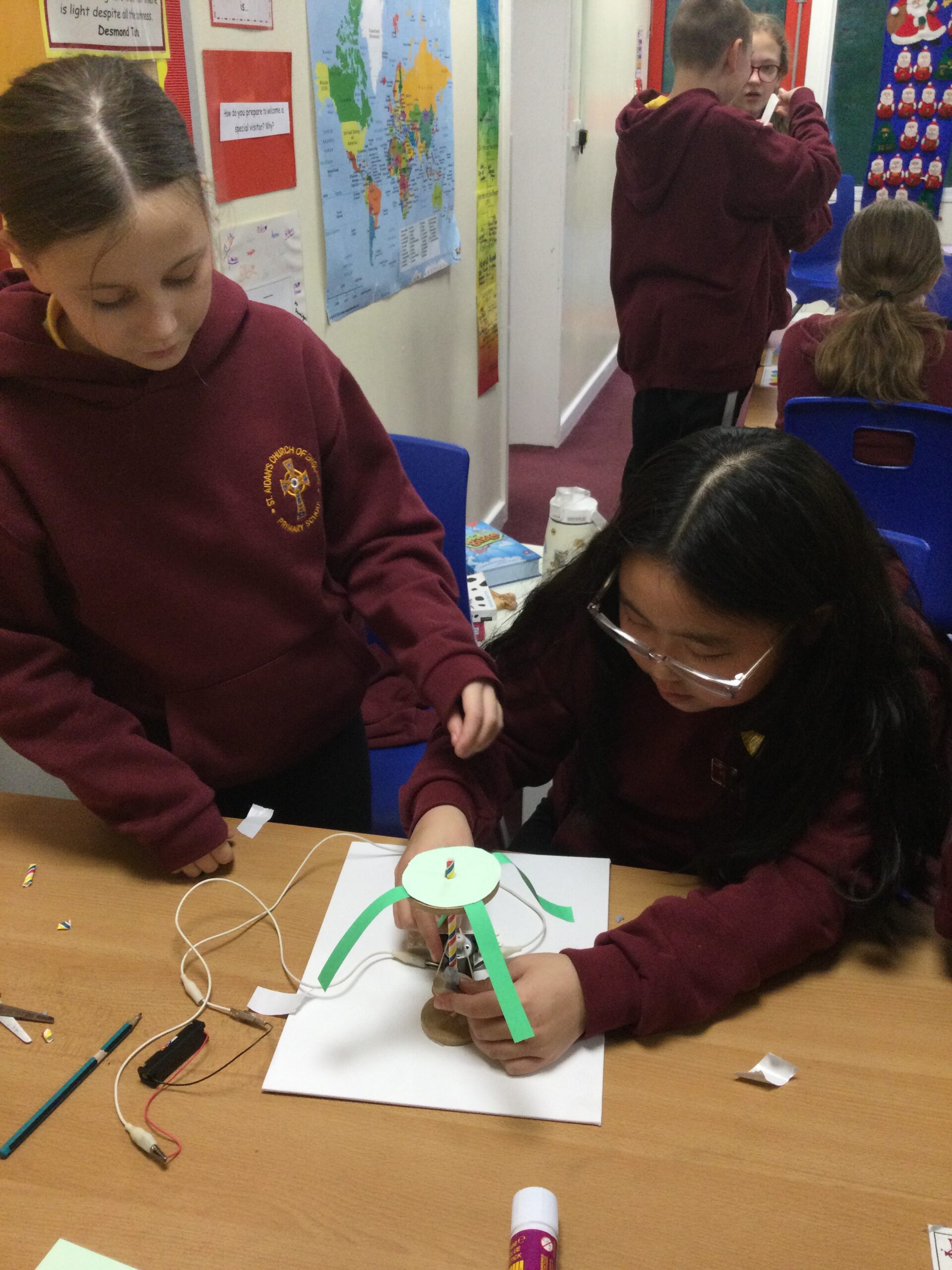 Making Carousels | St Aidan's Church of England Primary School